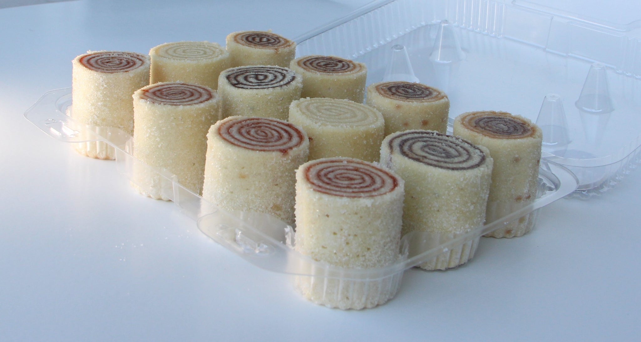 Roll Cake Box – AMA Sweets